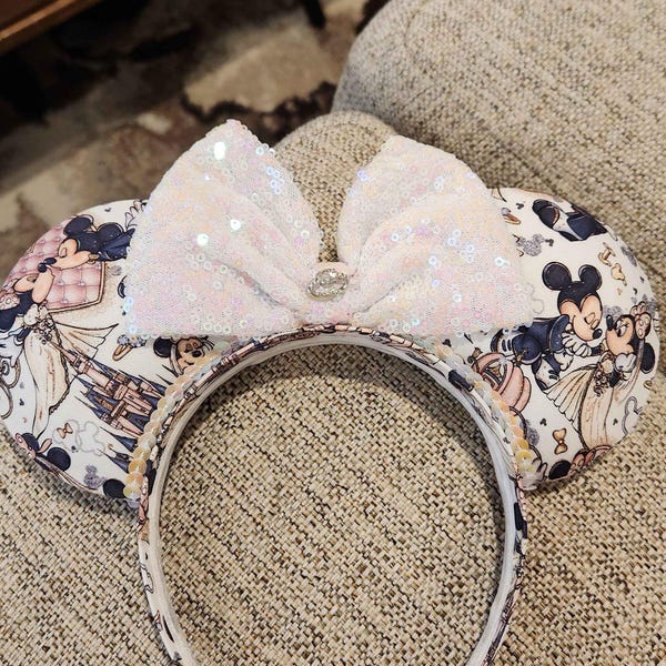 Merlin Vs Mim Mouse Ears sword in the Stone, Arthur, Classic ...