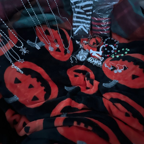 Scenecore Accessories Bundle - Etsy