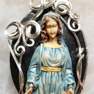 2 Goth Black on Blood Red Crow Raven Blackbird Black Bird | Etsy