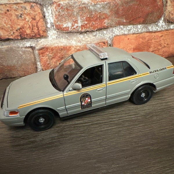 Custom White Police Explorer 2016 Body Style 1:24 - Agency Specific - Etsy