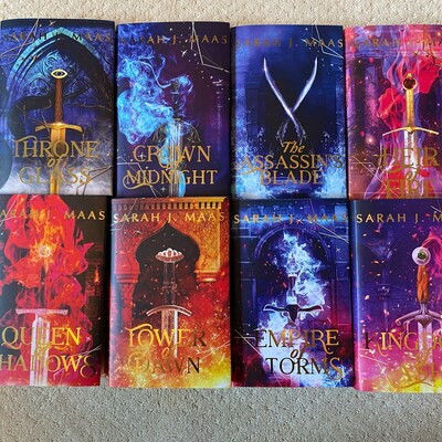 Lightning Wielder Page Overlay Officially Licensed Fourth Wing the ...