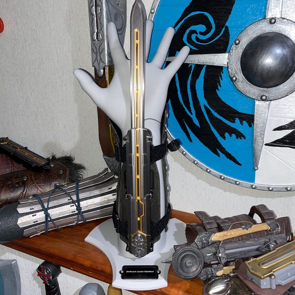 V2 Assassin's Rogue Shay Cormac Hidden Blade - Etsy