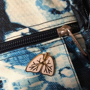 Lungs Enamel Pin Badge Mindfulness Brooch | Etsy