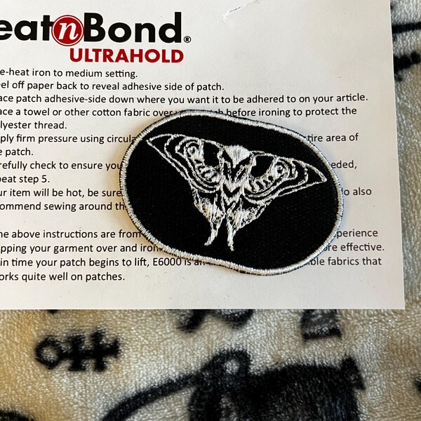 Legend of Zelda Glow in the Dark Embroidered Patch Sheikah Eye Symbol ...