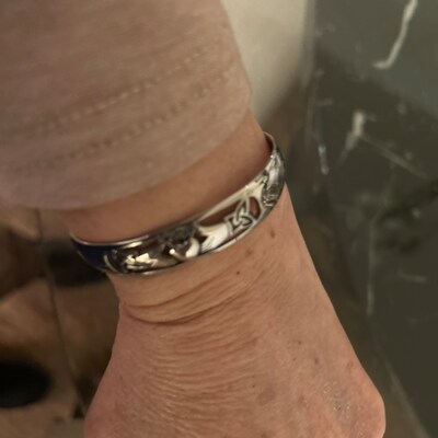 Regal Irish Claddagh Cuff Bracelet S337 Ireland Bracelet - Etsy