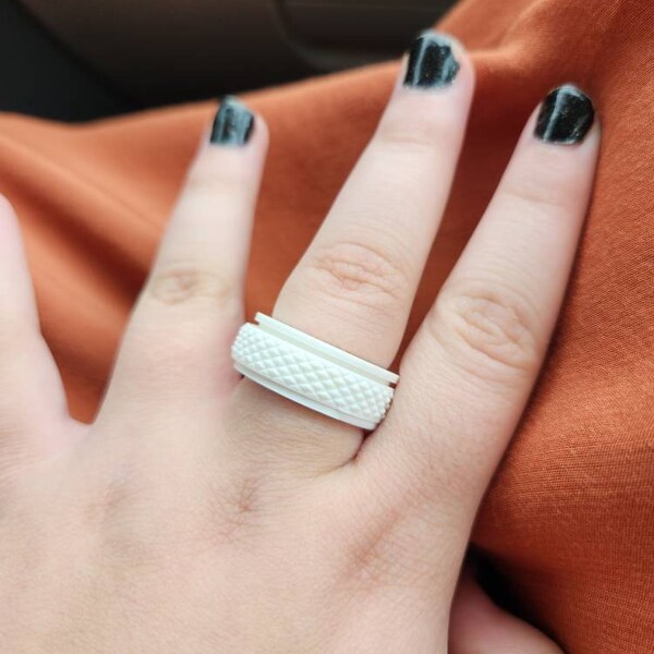 Vortex Gear Cube Fidget and Stress Relief Desk Toy Goings Innovations ...