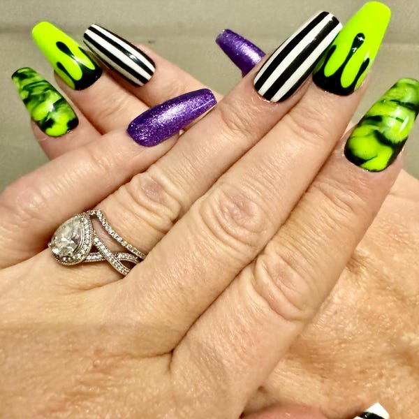 Press on Nails - Halloween Beetle Inspired Spooky Stripes Drips Marble ...