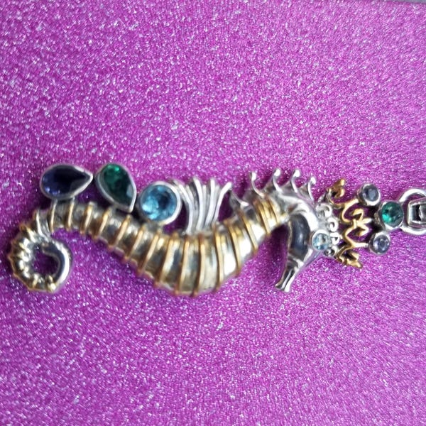 Sealife Medallion Pendant A True Sea Life Story! Unusual Mix of Sea ...