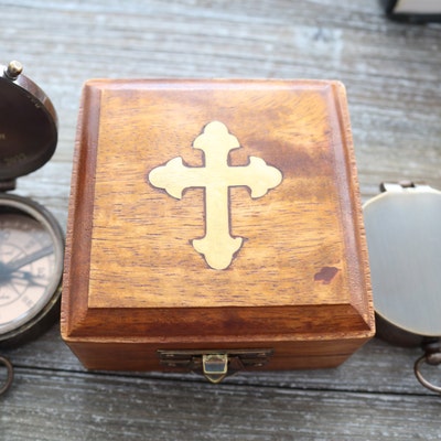 Christmas Gift, Carved Compass, Christmas Card, X-mas Card, Handcraft ...