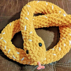 Pretzel Snake Crochet Pattern - Etsy