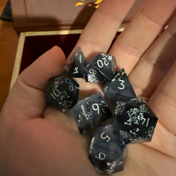 Gravensworn - Smoke Dice, Handmade Resin Sharp Edge Dice Set for Dnd, D ...
