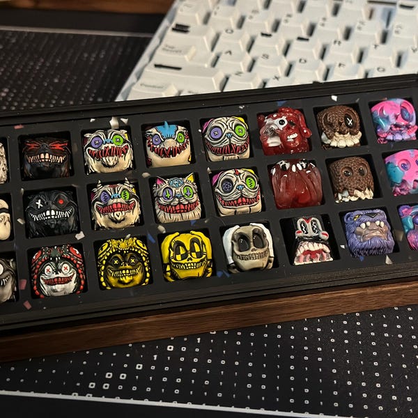 Mr Brutus gmk Red Samurai Artisan Keycap. Single Print Run. 1/1 - Etsy