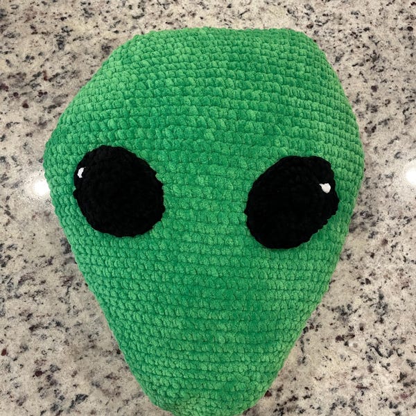 Crochet Alien Cushion Pattern Crochet Pillow Beginner Alien Pattern ...