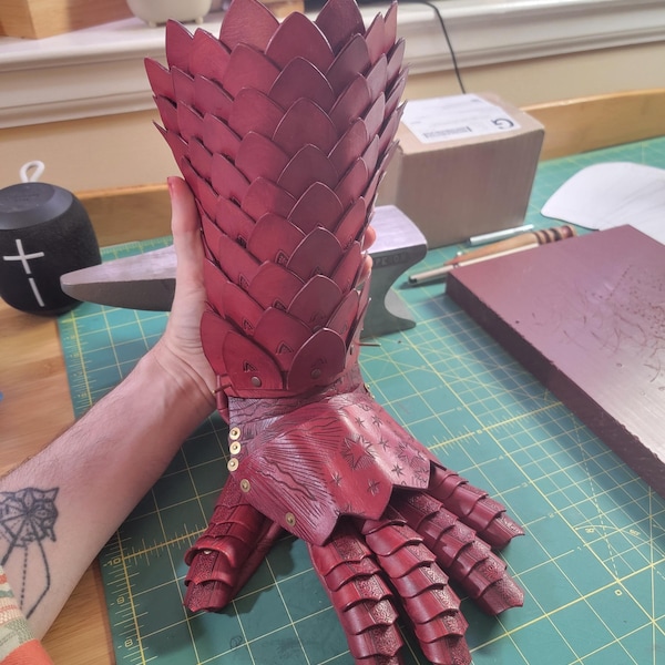 Demon Hand Armored Glove Template (half Gauntlet) - Etsy