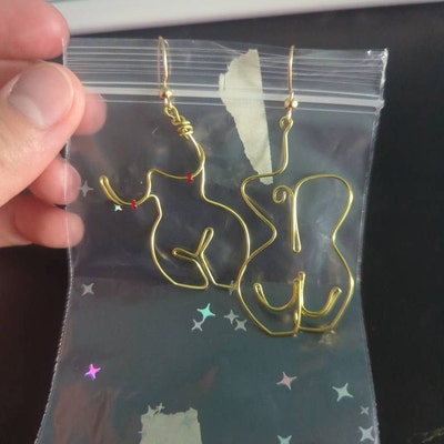 The Birth of Venus Scallop Shell Earrings - Etsy