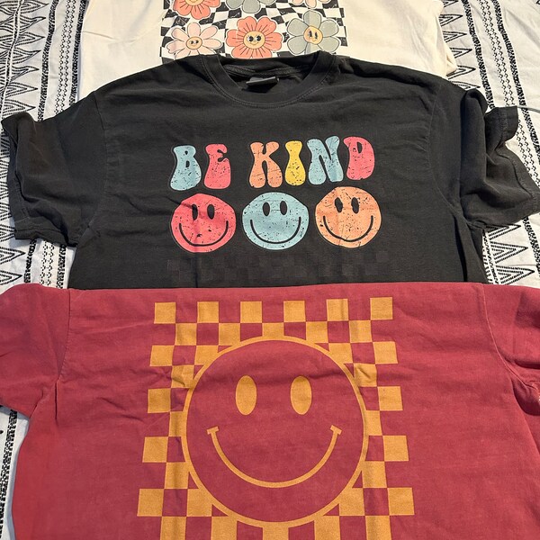 Checkered Pattern Smiley Face Shirt, Retro Smile Shirt, Trendy Smile ...