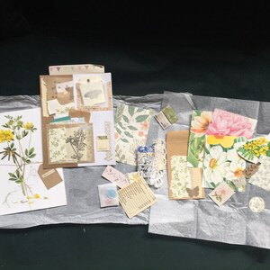 Vintage Themed Paper Clusters 10 Pieces Collage - Etsy