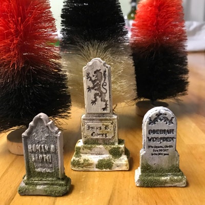 Set of 3 Distressed Miniature Tombstones , Cemetary - Etsy