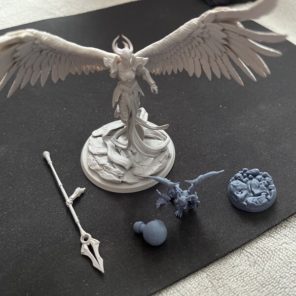 Angelic Warrior Miniature Archangel Fighter Dungeons and Dragons Mini ...