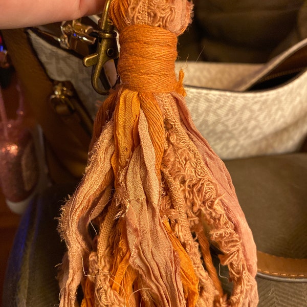 Mixed Fiber Tassel Keychain / Boho Macrame Keychain - ASSORTED COLORS ...