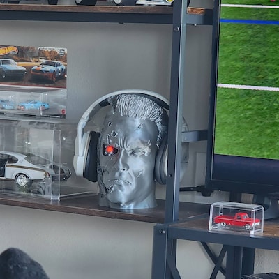 Terminator T-800 LED Bust, Arnold Schwarzenegger Headphone Holder - Etsy