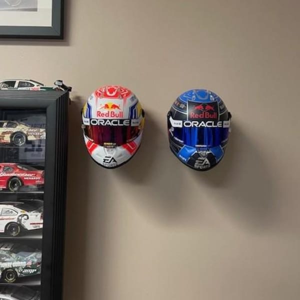 THE BEST Mini Helmet Holders 3D Printed in Pla+, Show off Your Mini ...