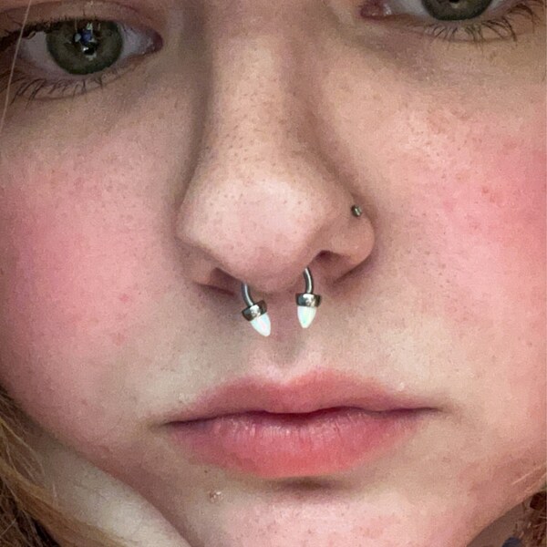 16G Titanium Internally Threaded Opal Spike Horseshoe Ring/ Opal Septum ...