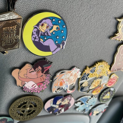 Mothman Cryptid Glitter Hard Enamel Pin - Etsy