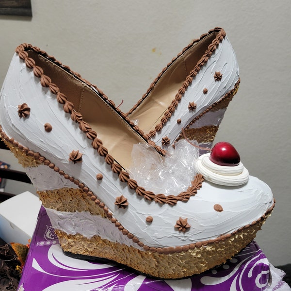 Custom Handmade Cake Wedges: Novelty Pink Shoes - Etsy