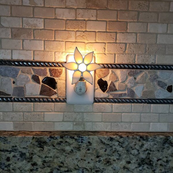 Red Heart Night Light, Stained Glass, Wall Plug In, Valentines Day Gift ...