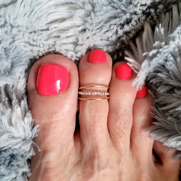 Boho Feather Adjustable Toe Ring / Gold or Sterling Silver / One Size ...