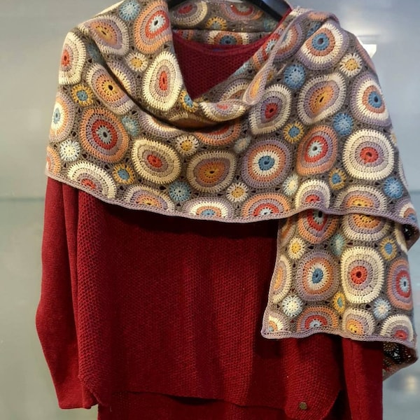 Magic Circles Scarf Pattern by Jane Crowfoot - Etsy