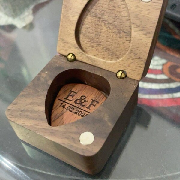 Custom Wooden Guitar Picks Box,personalized Guitar Pick Holder Storage ...