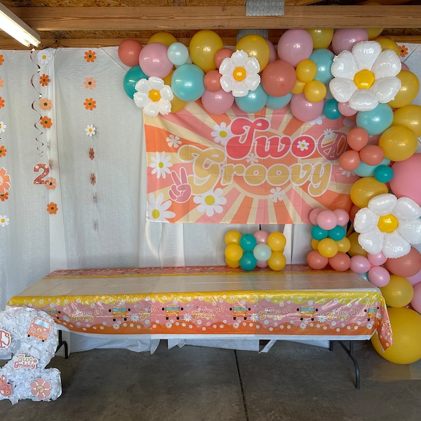 128pcs Daisy Flower Balloon Garland Arch Kit | 60s 70s Party | Two ...