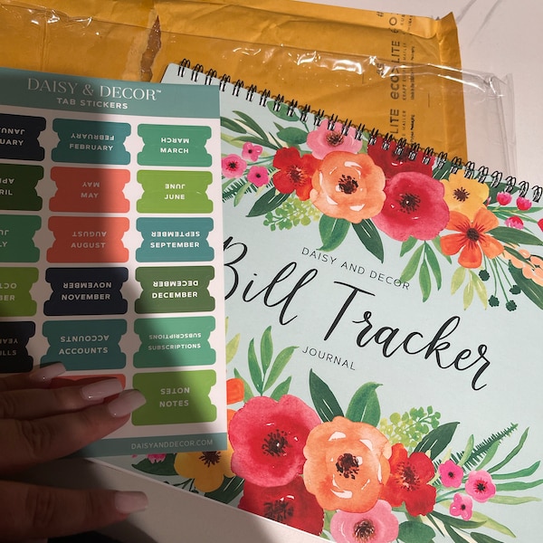 Bill Tracker Journal Pay Bills on Time Bill Tracker™ Journal Budget ...