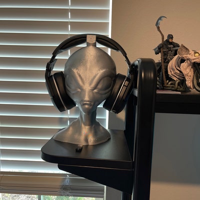 Alien Head Headphone Stand Headset Holder Rack, Grey Area 51 ...