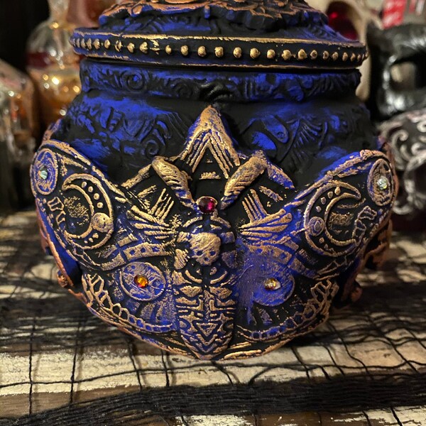 Deathshead Moth Apothecary Jar Potion Bottle / Gothic Home Decor Wiccan ...