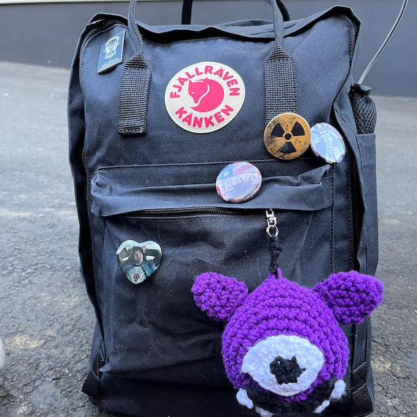 The Last of Us Ellie Backpack Cosplay Pin Button Badge - Etsy