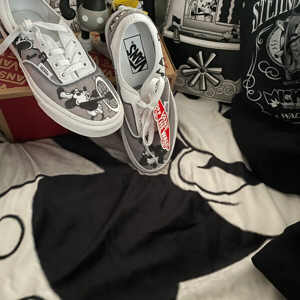 Super Mario Custom Vans - Etsy