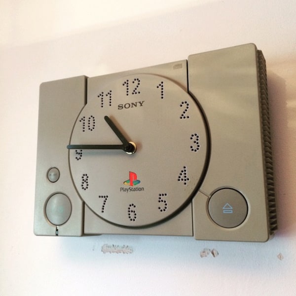 Playstation 1 Classic Console Clock - Gamer Room Decor - Playstation ...
