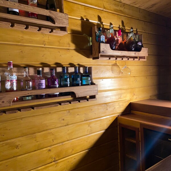 Floating Home Bar, Drinks Shelf, Gin Rack, Cocktail Display Cabinet ...