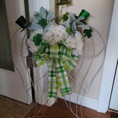 Angel Wings Wire Wreath Form - Etsy