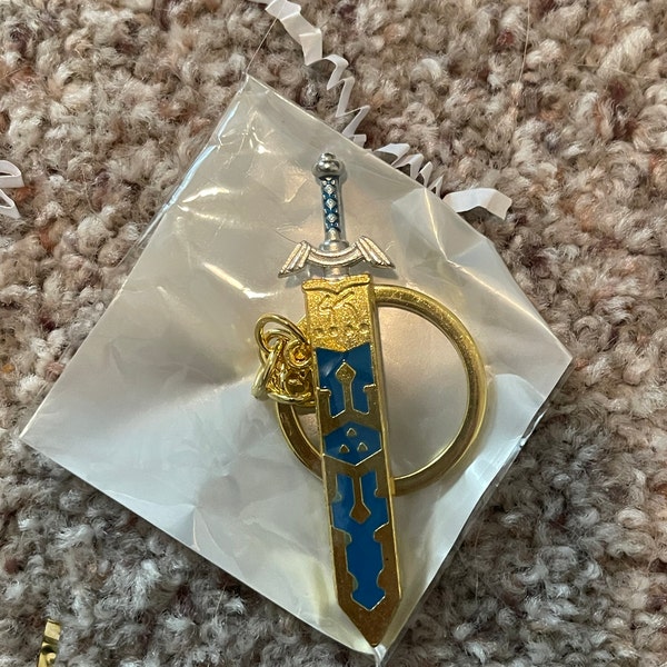 Zelda Master Sword Necklace: Breath of the Wild Removable Sword ...