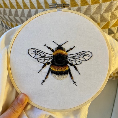 Bee: Hand Embroidery Pattern. Thread Painting Tutorial. PDF Digital ...