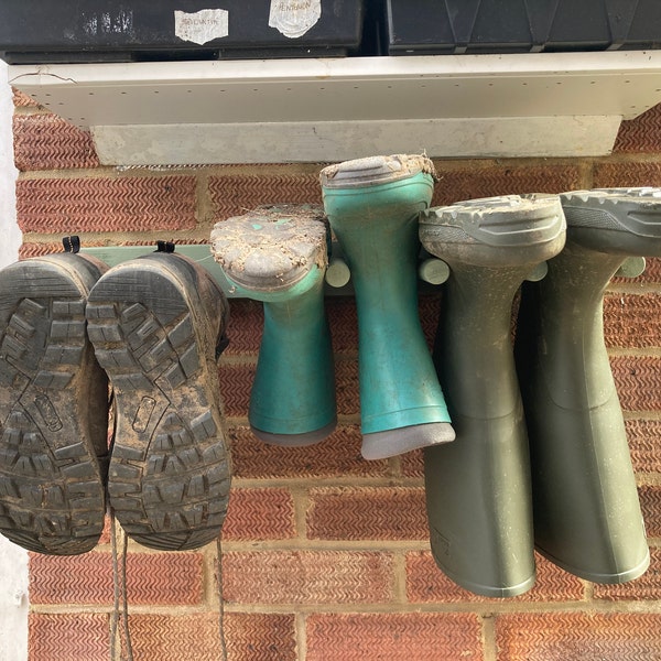 Welly Wellington Wellies Wooden Rack / Boots Holder Wall Mounted Sizes ...