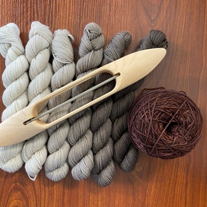 Wrist Thread Ball Holder Hold Your Thread Handy for Tatting - Etsy