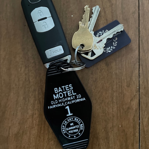 On SALE! PSYCHO BATES Motel Room 1 Keychain, Key Fob Horror Movie Prop ...