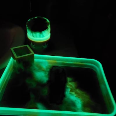 Glow Pigment Powder nuke Green - Etsy