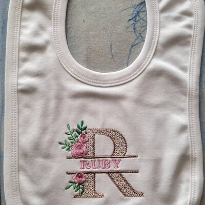 Letter R Split Flower Beautiful Monogram Machine Embroidery Design 4 ...