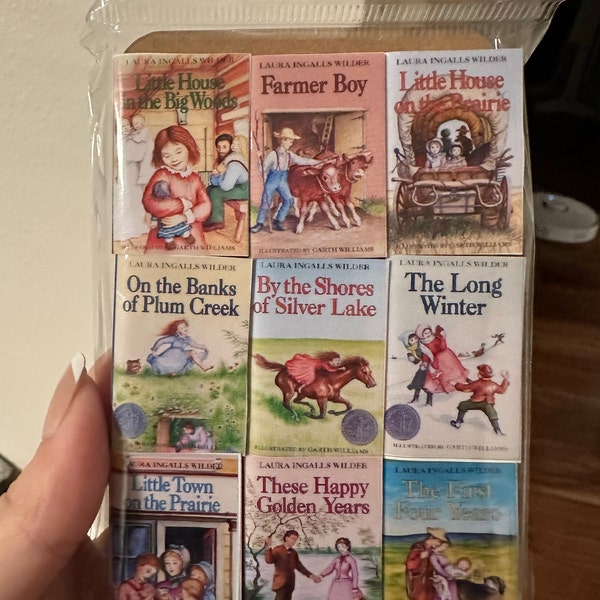 TBR Minibooks and Book Shelf - Etsy
